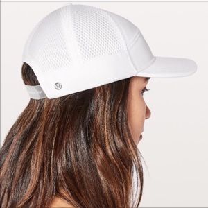 lululemon athletica | Accessories | Nwt Lululemon Dash And Splash Cap ...